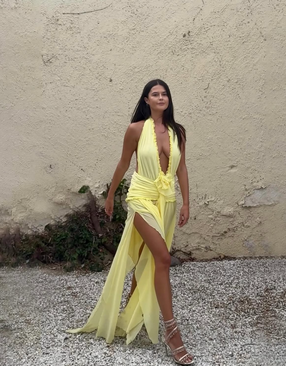 DZO Morena Dress Petal Yellow – The Dressing Room Hire